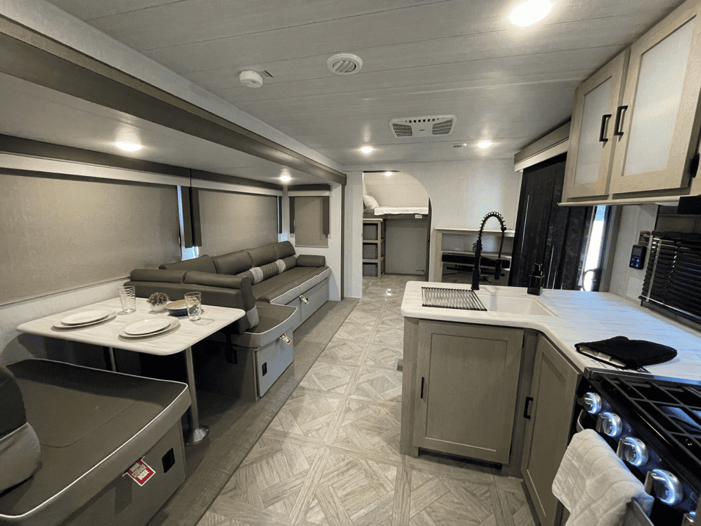 10 Largest and Longest Travel Trailers