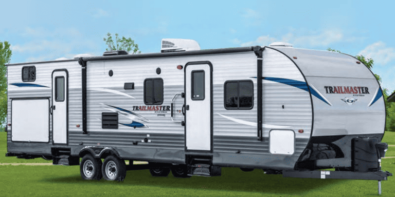 10 Largest and Longest Travel Trailers